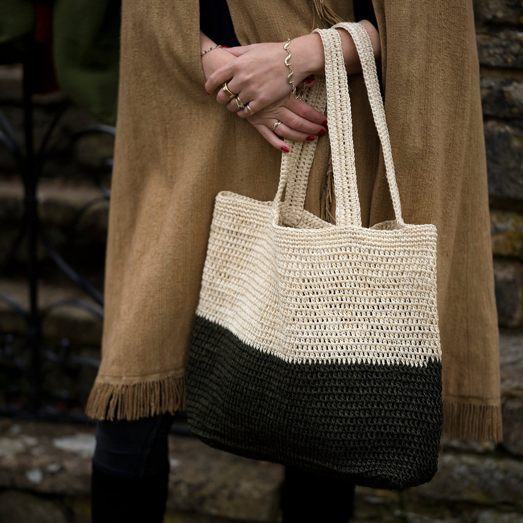 Fique Woven Tote – The Colombia Collective